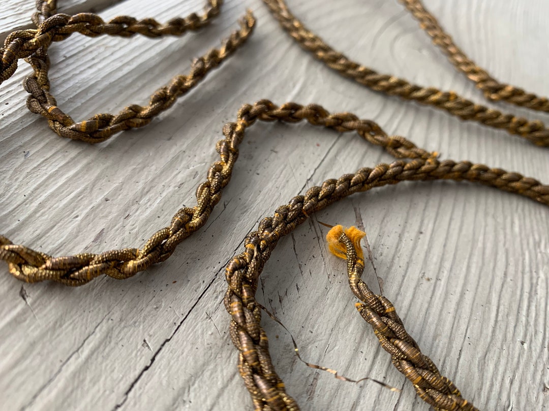 Three Lengths Antique French Metallic Twisted Cording ref: A-5791/3 Box ...