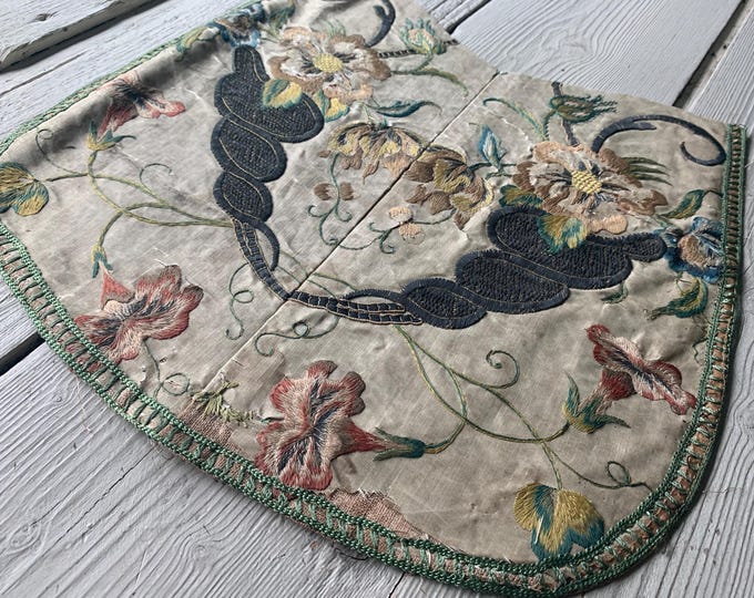 Early to Mid 19th Century Shabby French Victorian Embroidered Silk ...