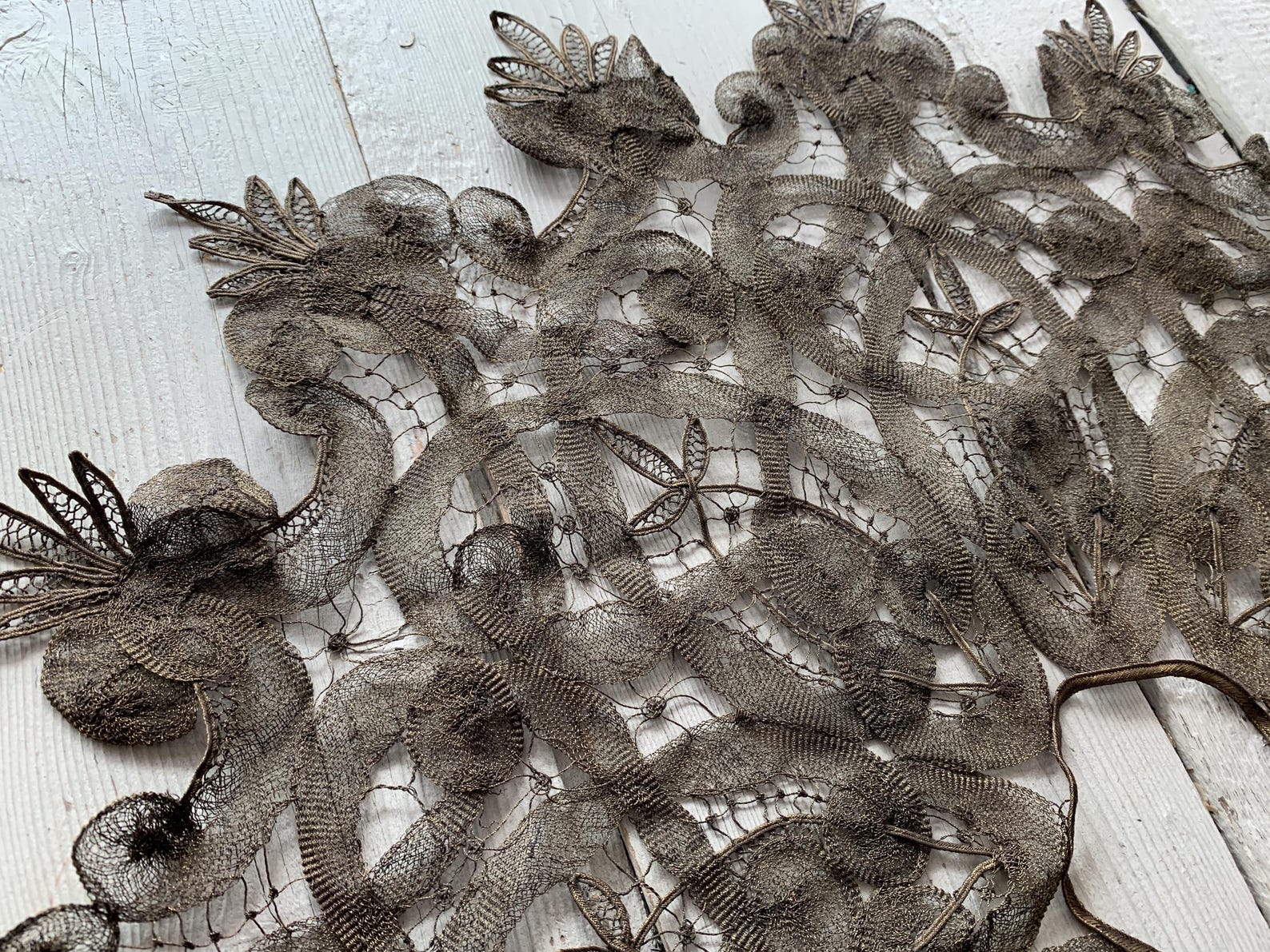 26 Inches Diameter French Victorian Antique Metallic Mesh Textile ...