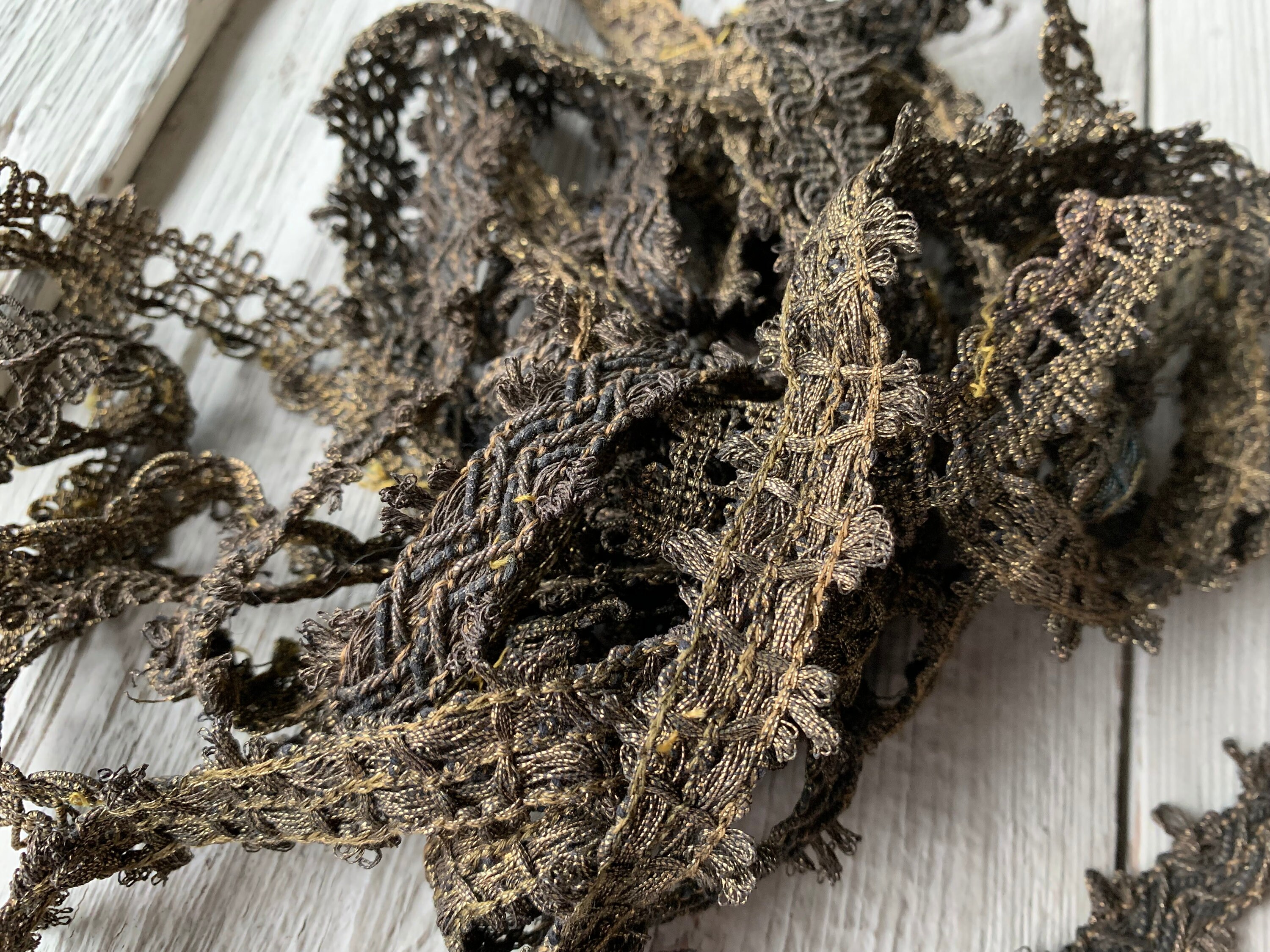 By the 1/2 Yard Victorian Antique Metallic Trim Intricate Pattern ref ...