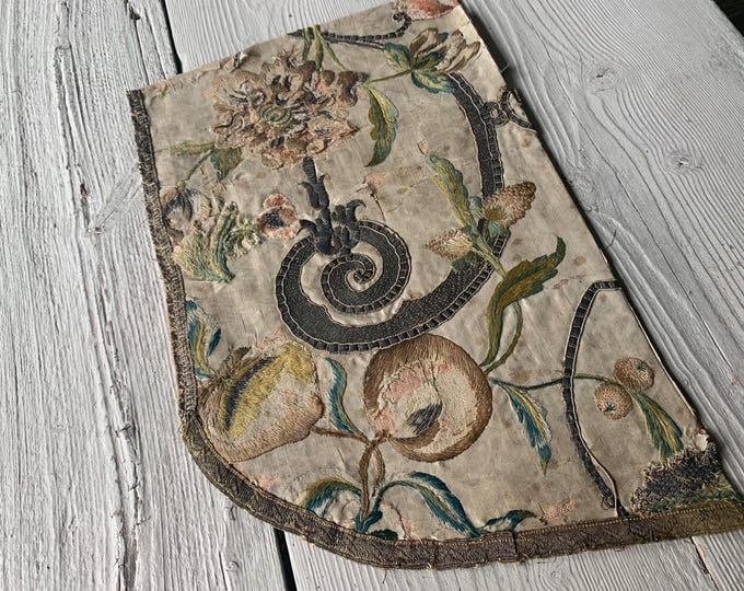 Early to Mid 19th Century Shabby French Victorian Embroidered Silk ...