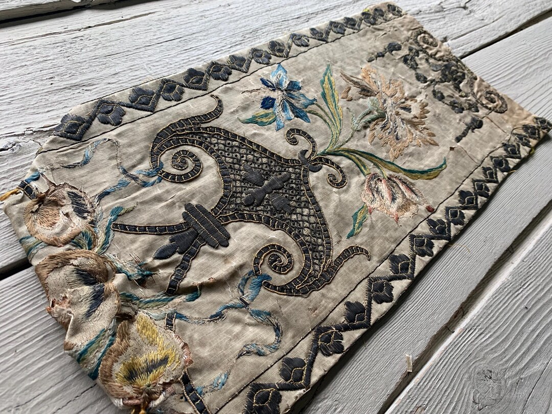 Early to Mid 19th Century Shabby French Victorian Embroidered Silk ...