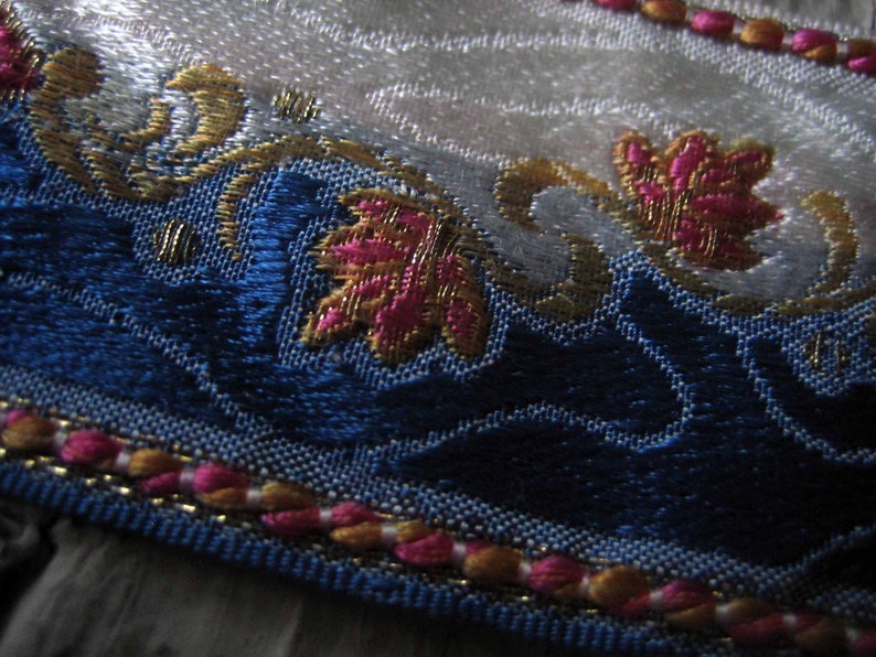 1/2 Yard Antique French Antique Brocade Embroidered Ribbon With ...