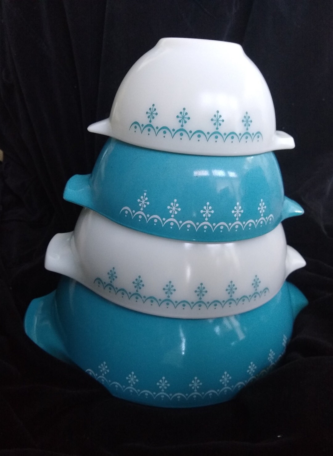 Vintage Pyrex Cinderella Mixing Bowls Nesting Set Snowflake Garland Sky ...