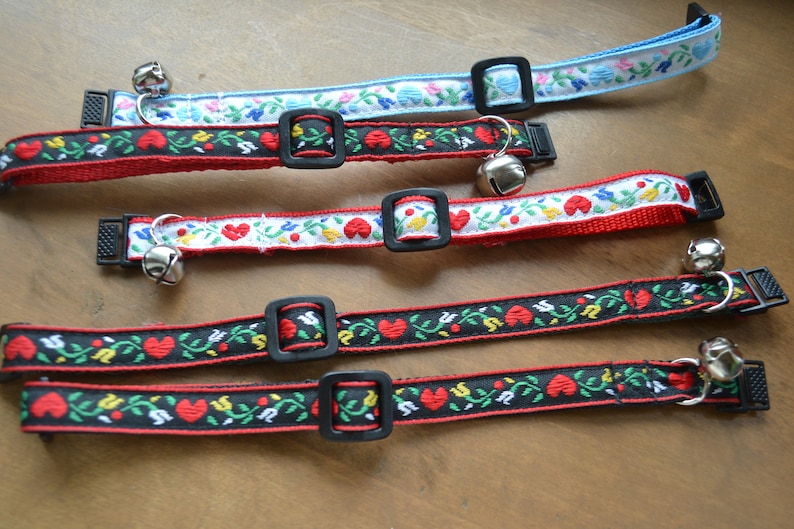 Cat Collars Ribbon Trim is Hearts in Red and Blue on White or - Etsy