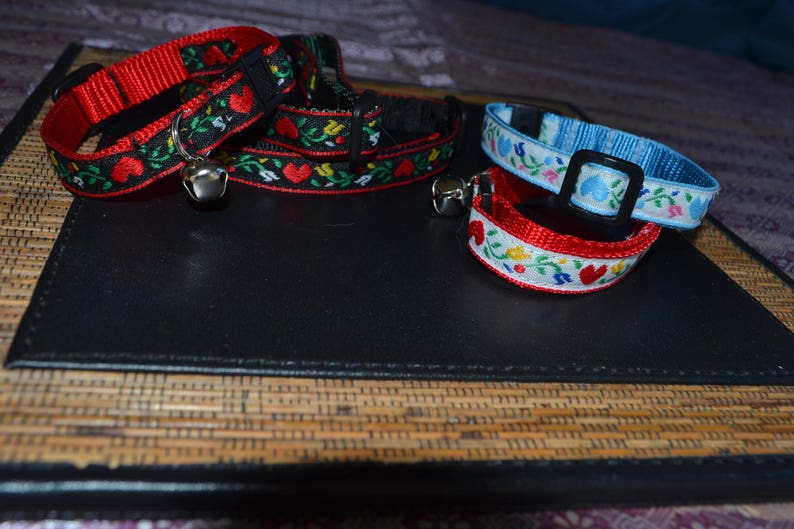 Cat Collars Ribbon Trim is Hearts in Red and Blue on White or - Etsy