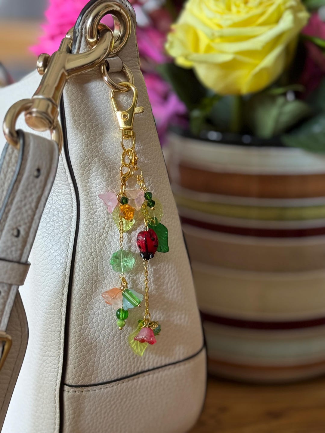 BAG2511 Garden Theme Bag Red Lady Bug With Flowers and Leaves Charm Bag ...