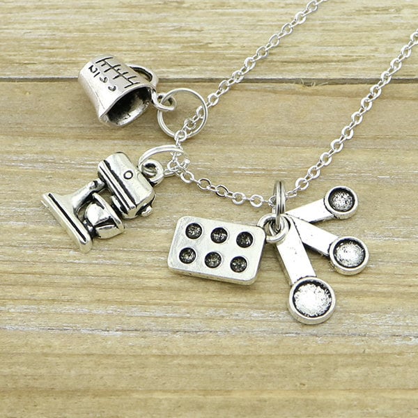 Bakers Necklace - Etsy