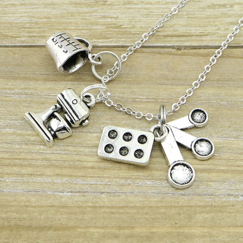 Baking Necklace - Etsy
