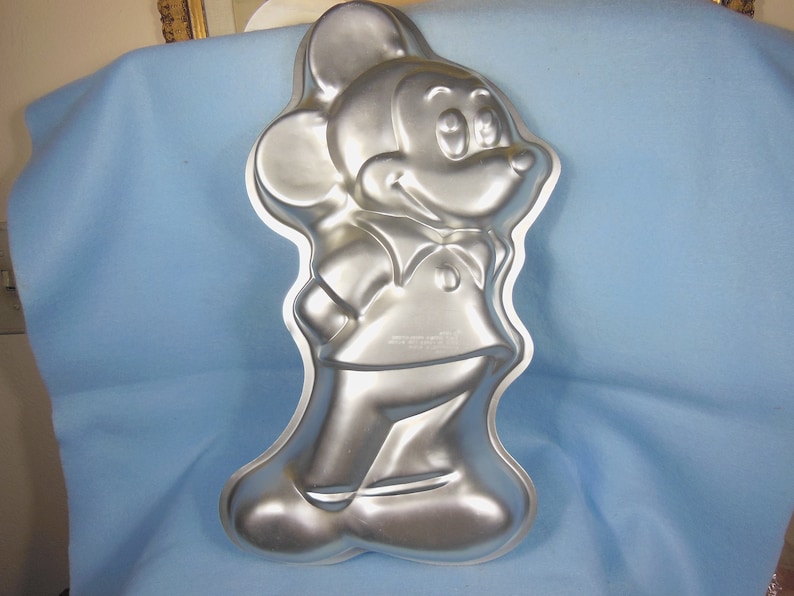 Vintage Walt Disney Productions-mickey Mouse-wilton Cake Pan-17 1/2 ...