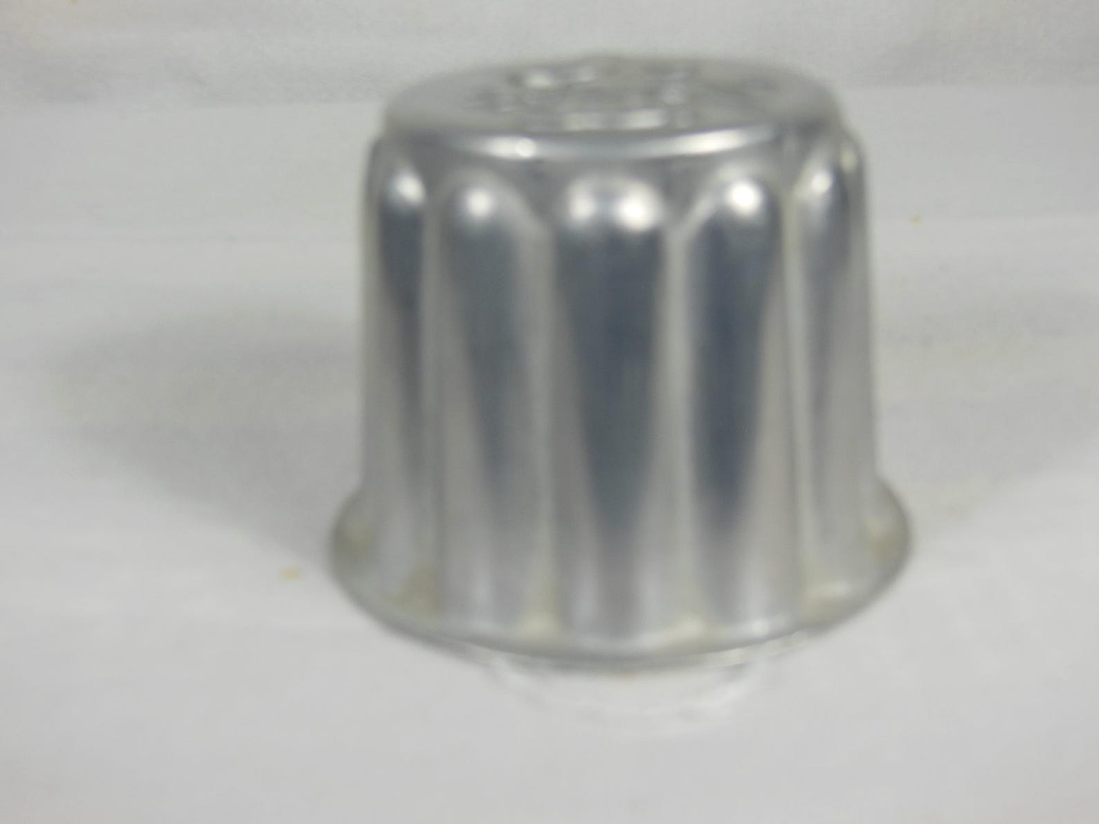 Vintage-walt Disney Prod-minnie Mouse-small Aluminum Jelly or Jello ...