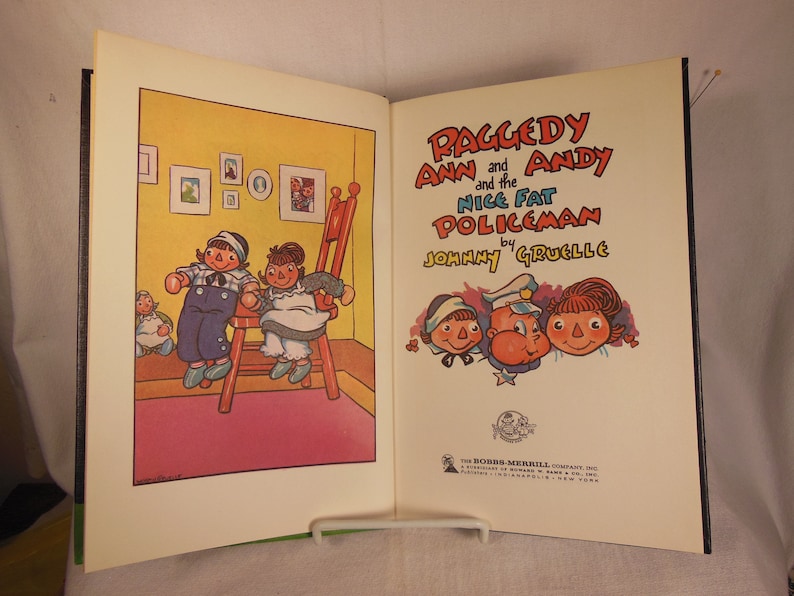 Vintage-1960-raggedy Ann-andy-nice Fat Policeman- Book - Etsy