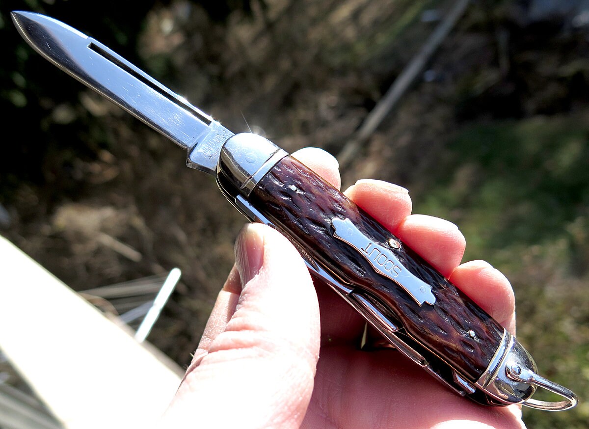 Beautiful Old Challenge Cutlery company Scout Knife in amazing ...