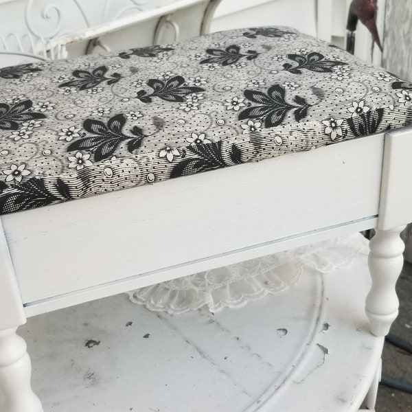 Spindle Step Stool - Etsy