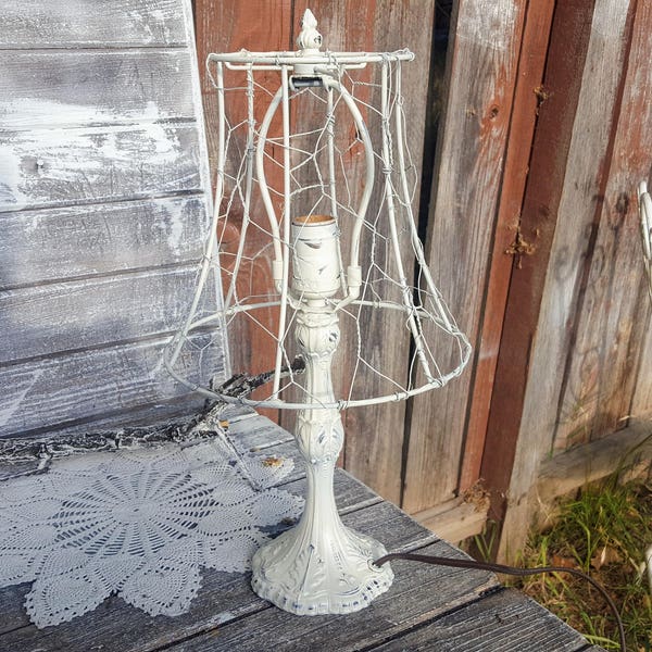 Chicken Wire Table Lamp - Etsy