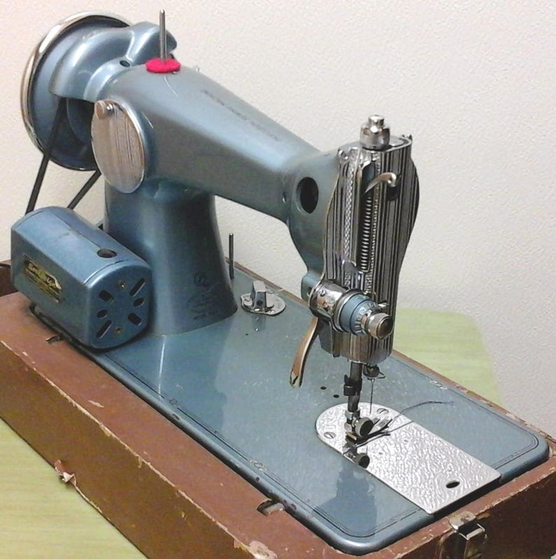Restored Wizard Precision 040 Vintage Sewing Machine, by Stagecoach ...