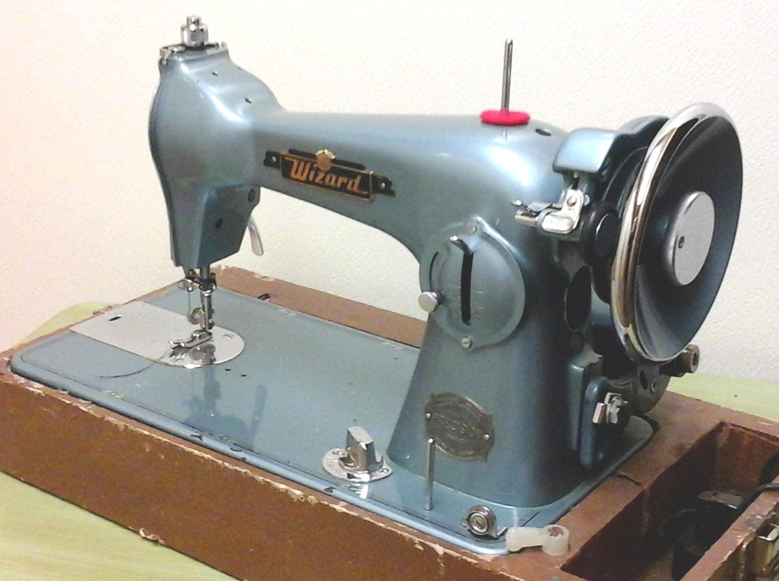 Restored Wizard Precision 040 Vintage Sewing Machine, by Stagecoach ...