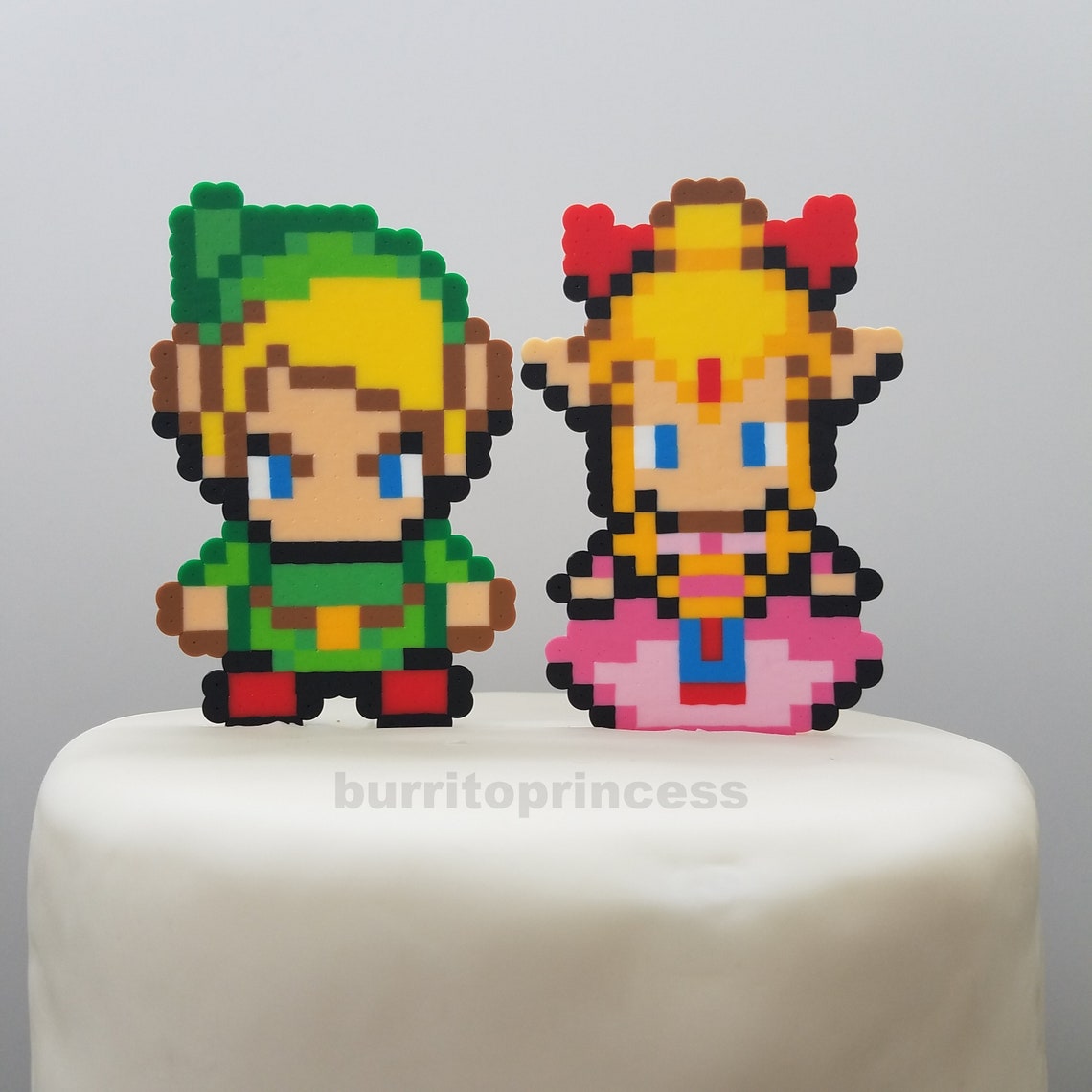 Link and Zelda Cake Toppers - the Legend of Zelda Wedding Cake - Video ...