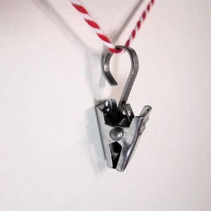 Ten Hanging Clips for Photos, Artwork or Paper / Magazine Clips / Pinch ...