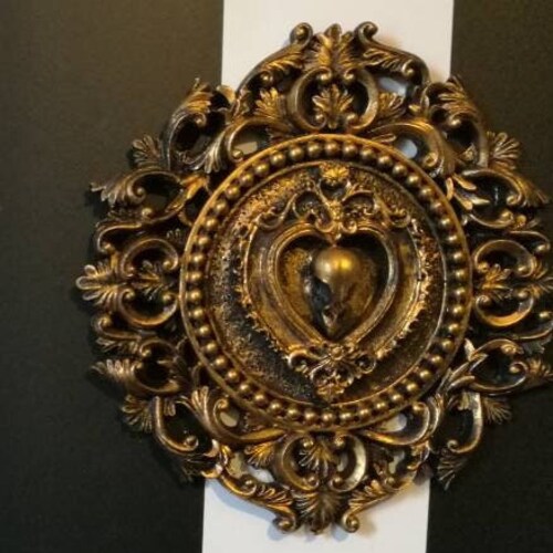 Macabre Mini Wall Art Circle Frame - Etsy UK