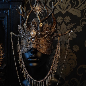 Soothsayer Headdress Mask With Chains and Pearls - Etsy