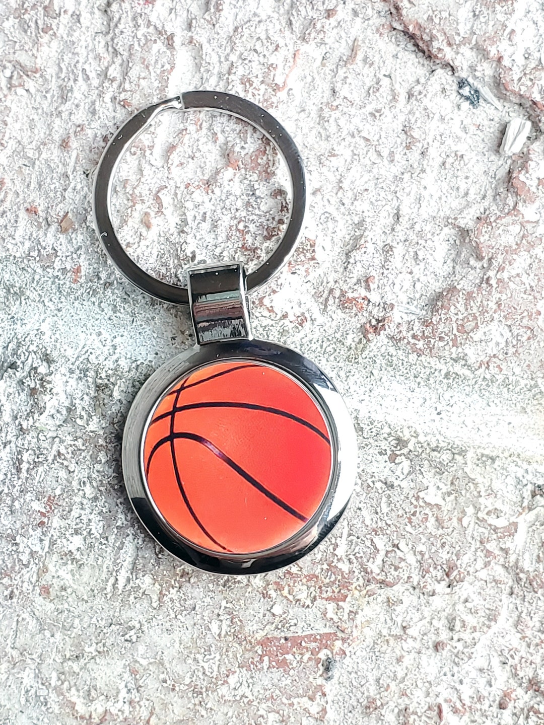 Basketball Key chain, Baller gift idea, keychain with basketball image ...