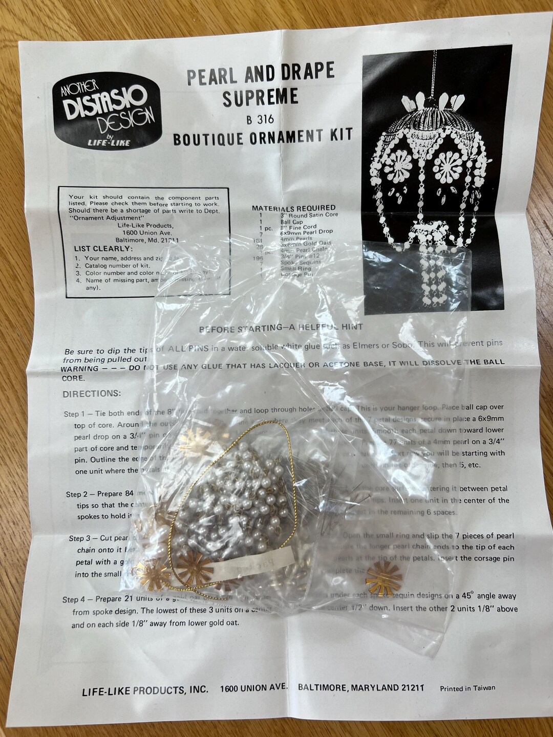 Vintage DISTASIO DESIGN Beaded Boutique Ornament Kit~pearl and Drape ...