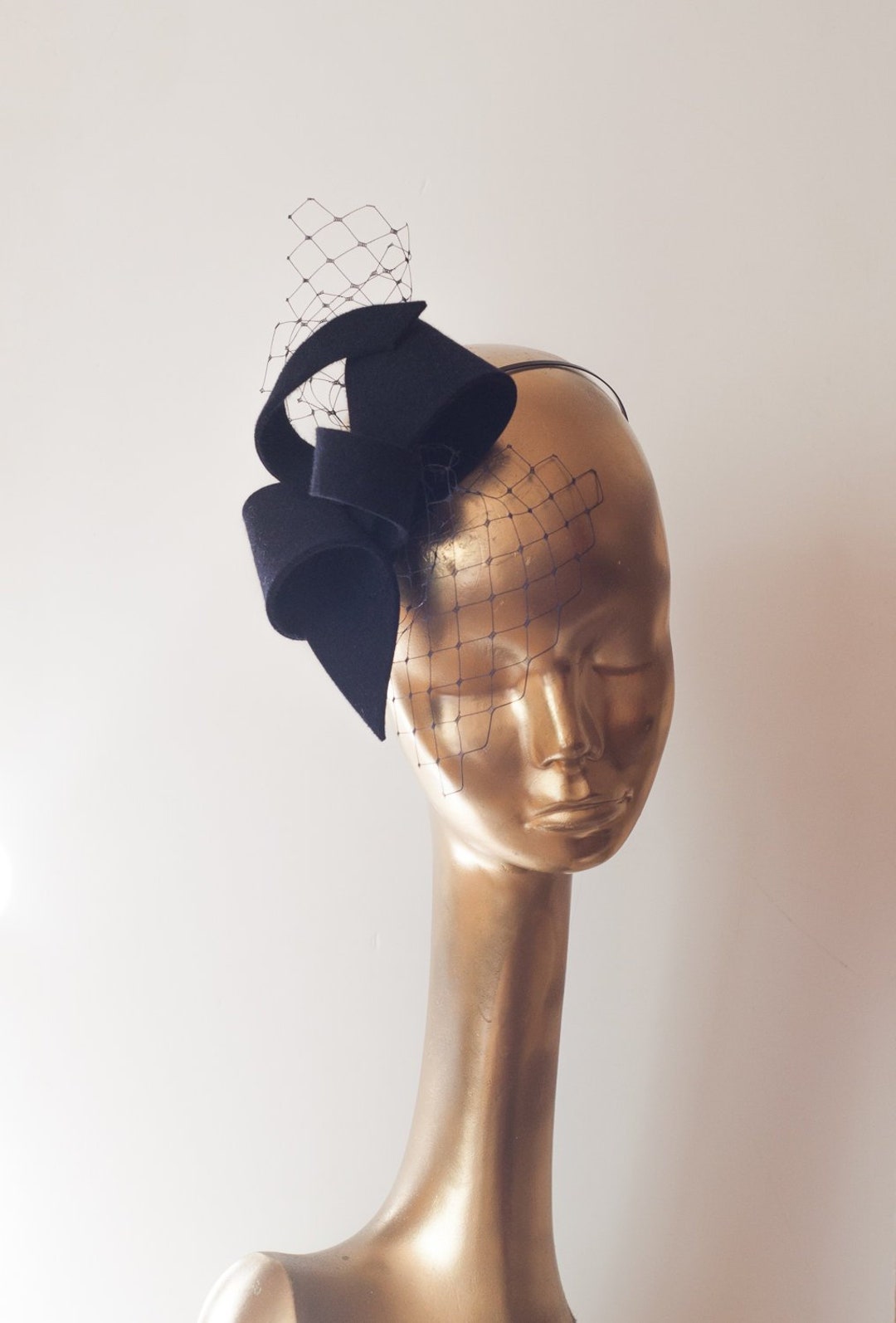 Unique Modern Navy Blue Fur FELT FASCINATOR With Veil BRIDAL Fascinator ...
