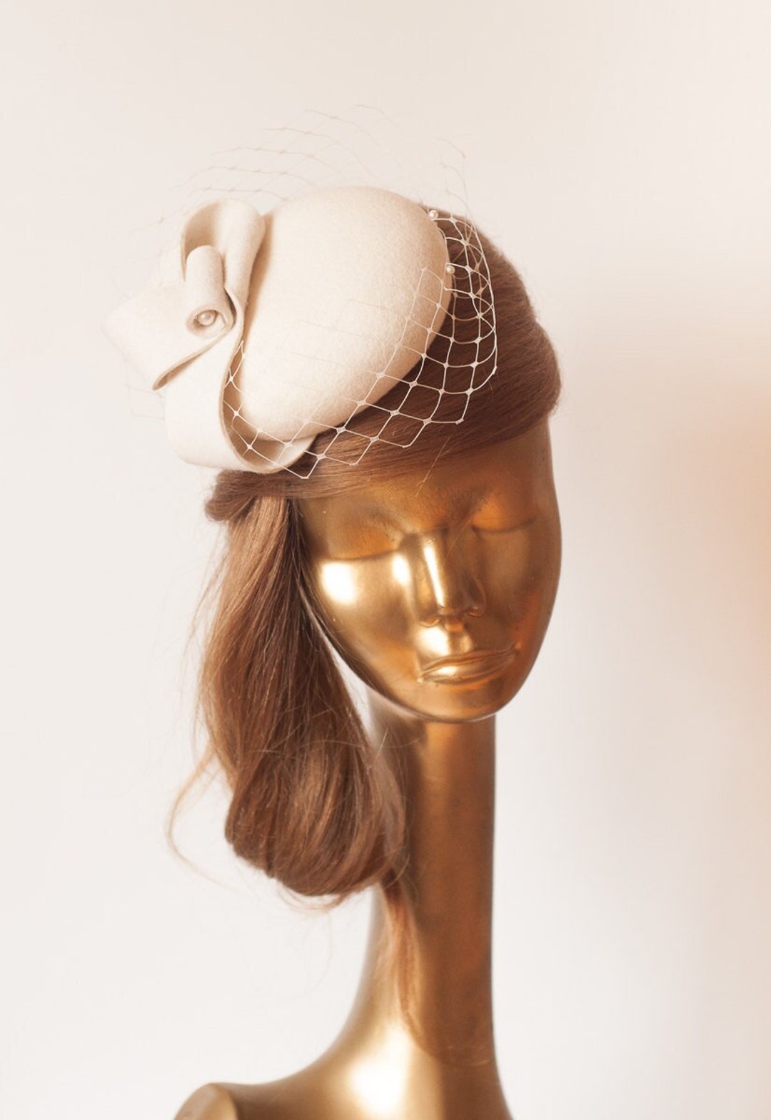 Unique Modern Cream FELT FASCINATOR With Veil.bridal Fascinator Sale ...