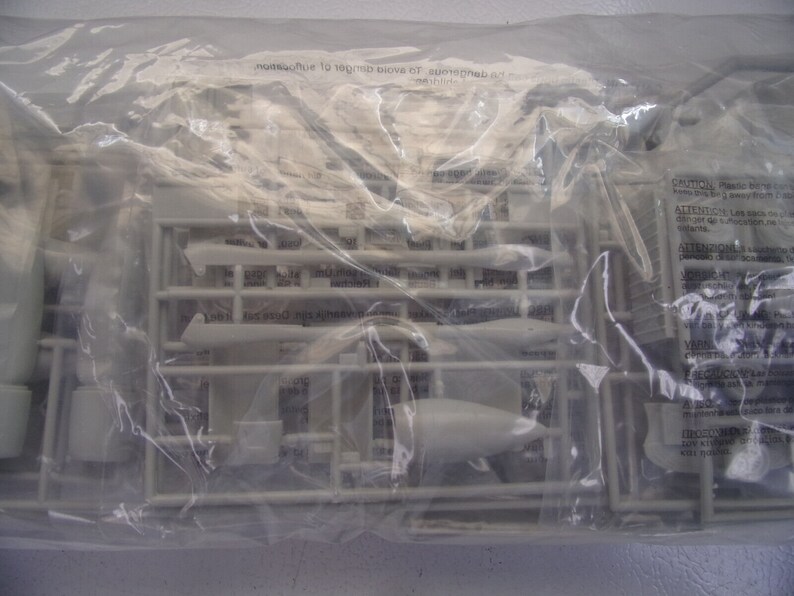 NOS Ertl EC 135 N Snoopy Aria Model Airplane Warehouse Find - Etsy