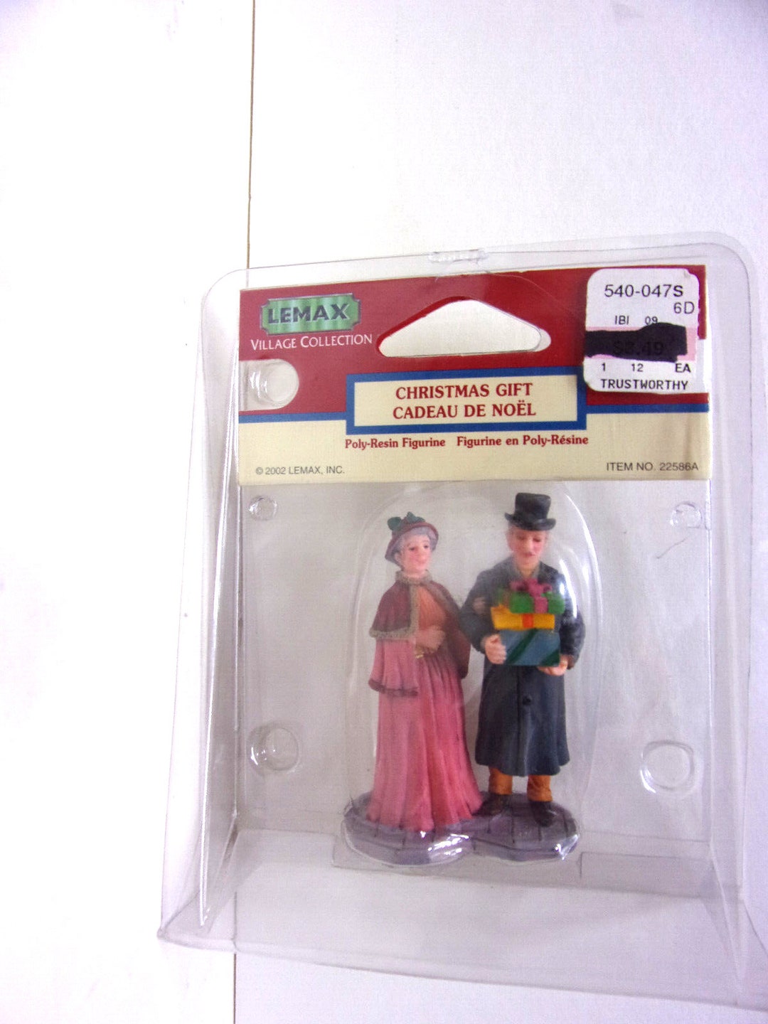 MIP Lemax Christmas Gift Figure 2002 - Etsy