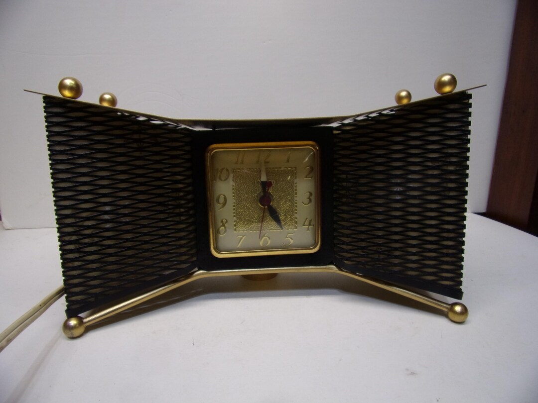 1950s United Atomic Star Burst Bowtie Clock RESTORED but Has Defect - Etsy