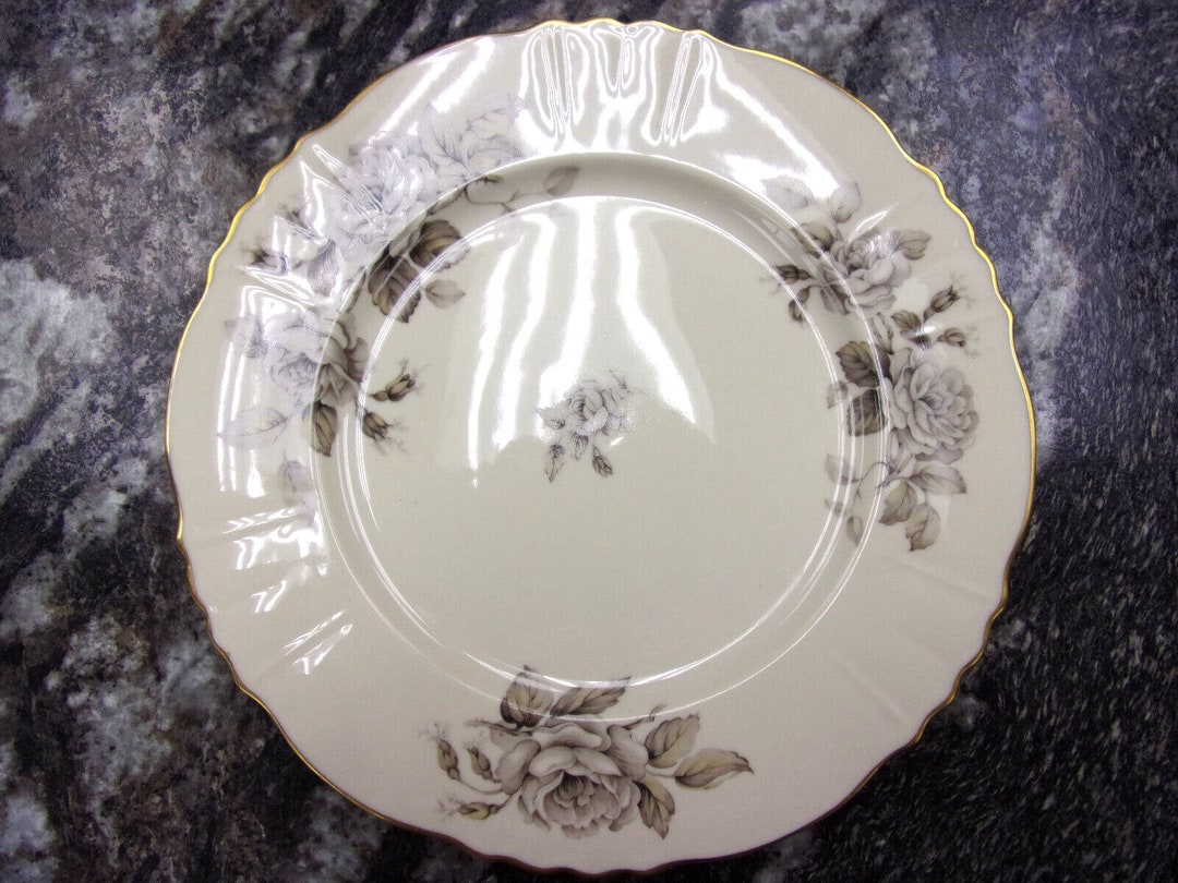 Syracuse Graymont Pattern 10 1/2" Plate - Etsy