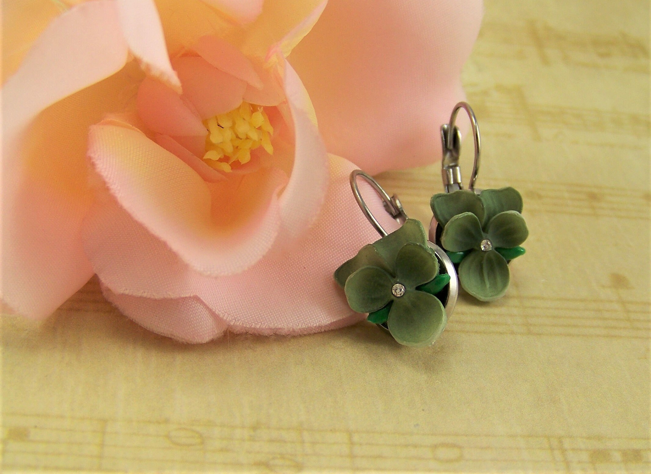 Violet Flower Earrings, Green Violets, Pansy Earrings, Violet Earrings ...