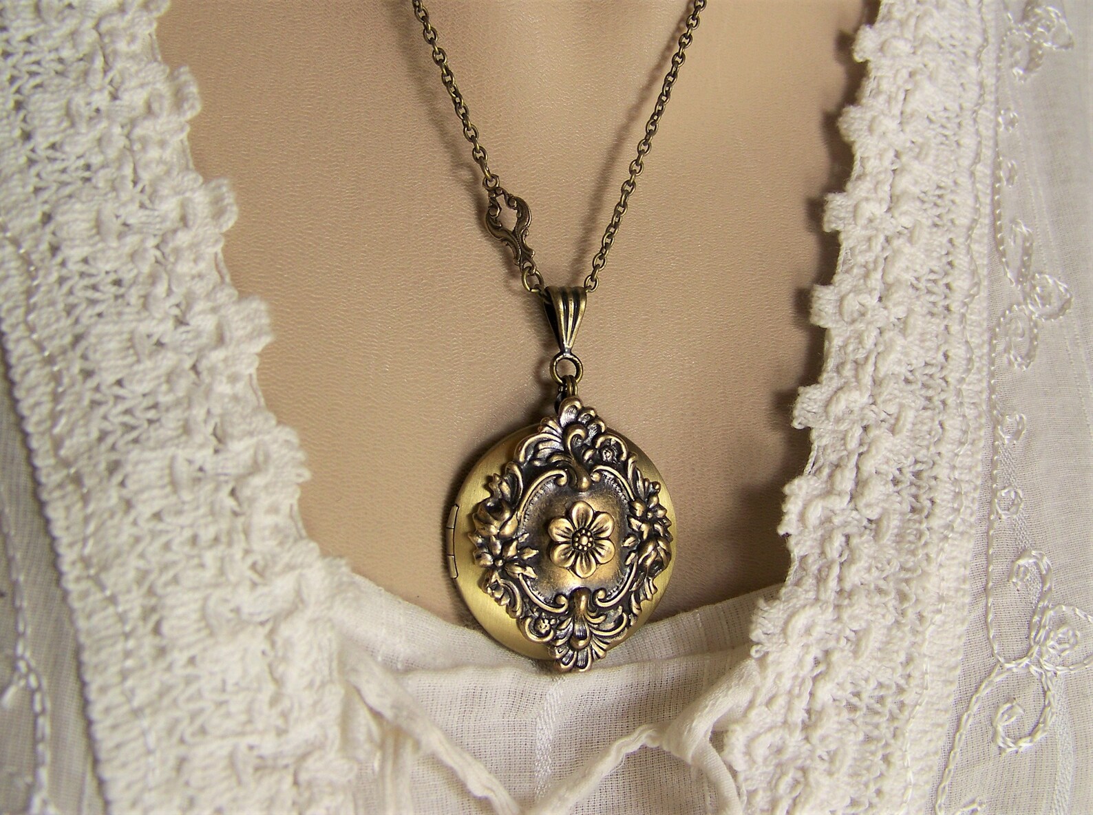 Floral Locket Forget Me Not Locket Rose Designed Locket - Etsy