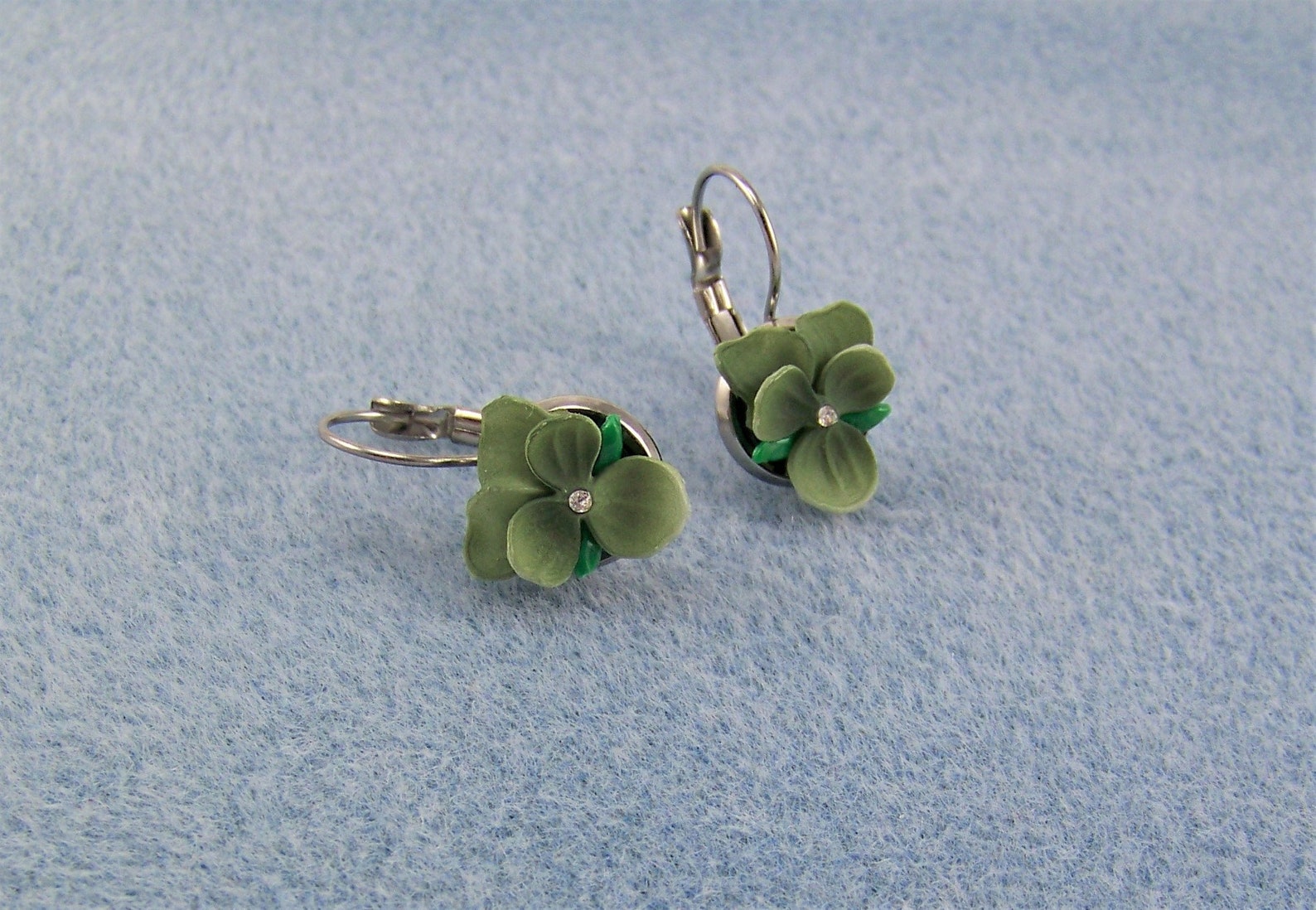 Violet Flower Earrings, Green Violets, Pansy Earrings, Violet Earrings ...