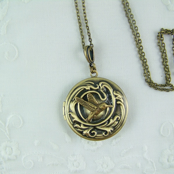 Gold Locket - Etsy