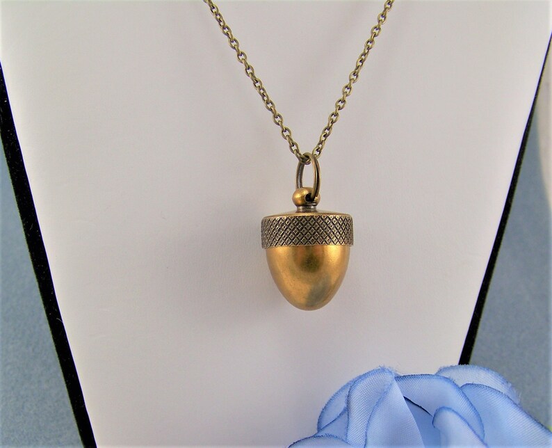 Acorn Necklace Bronze Acorn Necklace Remembrance Necklace - Etsy