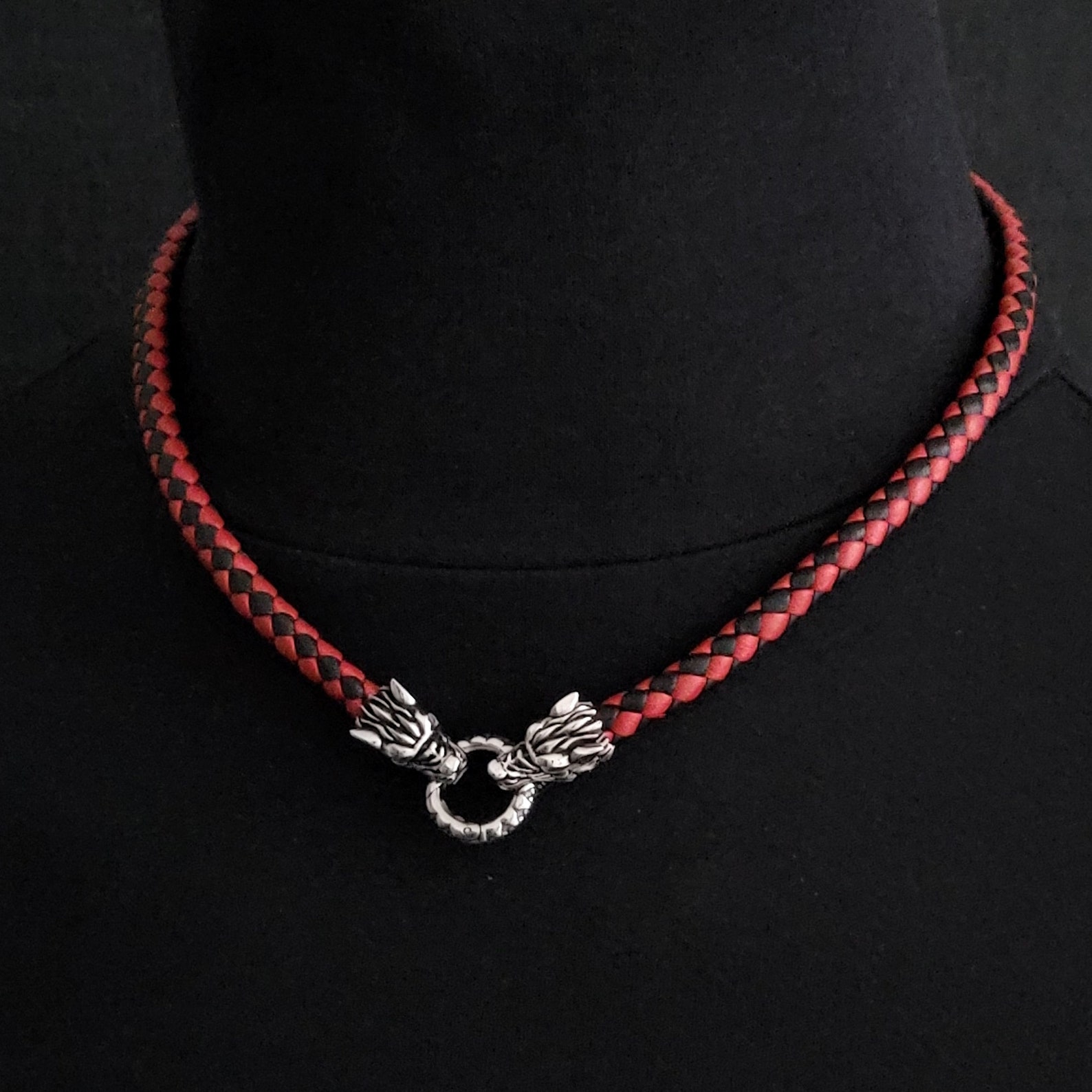 Companion Wolves Discreet Day Collar With 6mm Nappa 2-color Diamond ...