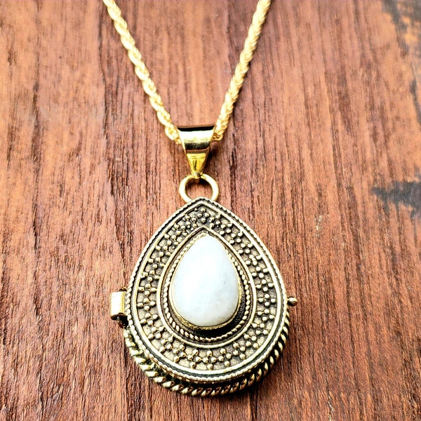 Moonstone Locket - Etsy