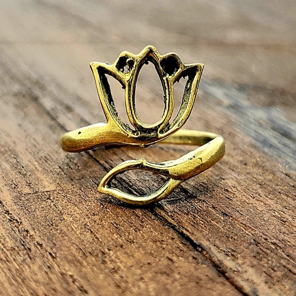 Lotus Ring - Etsy