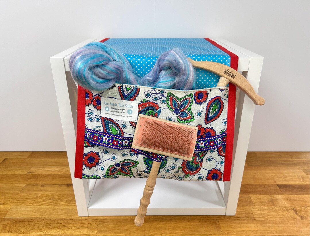 Spinners Lap Cloth Craft Mat Lounge Arm Chair Craft Organiser Spinning ...