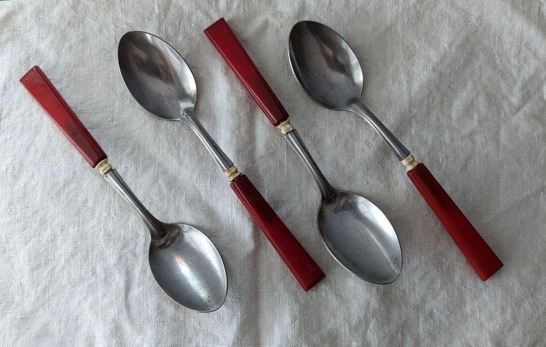 Four Red Bakelite Handle Spoons, Serving or Cereal, Vintage STA-BRITE ...