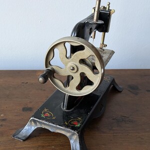 Art Deco Child's Toy Sewing Machine, German Hand Crank Antique, Black ...