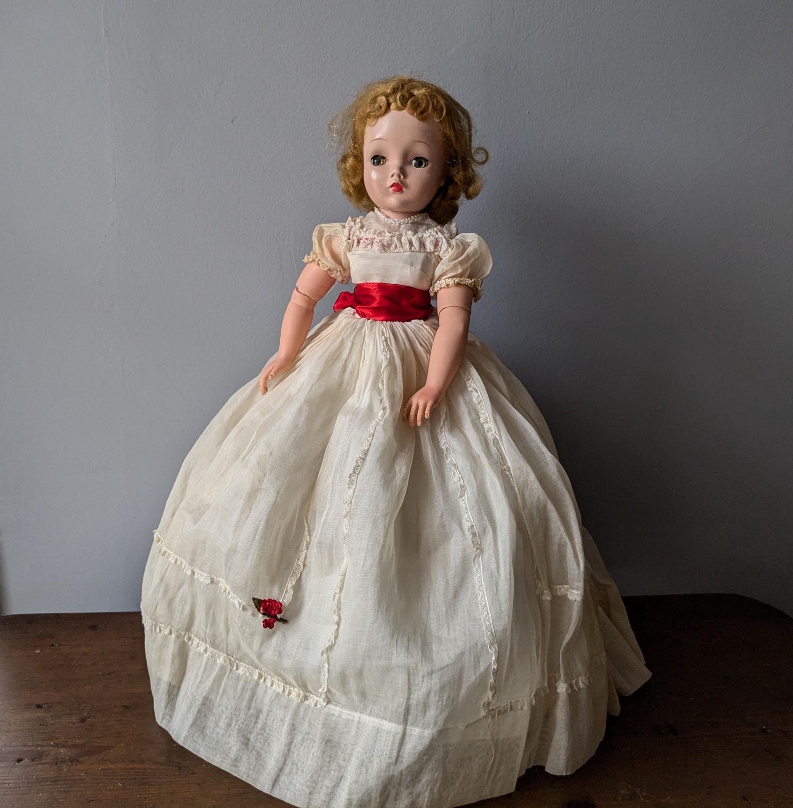Madame Alexander Cissy Dollnull