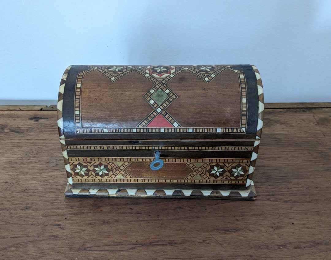 Inlaid Mother of Pearl Wood Dome Box With Key, Vintage Jewelry Trinket ...