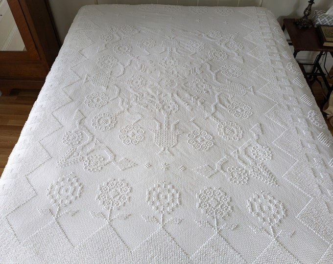 Vintage Geometric Flower Hobnail Bedspread, No Tag, George Washington ...
