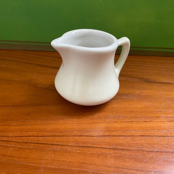 Hall Creamer - Etsy