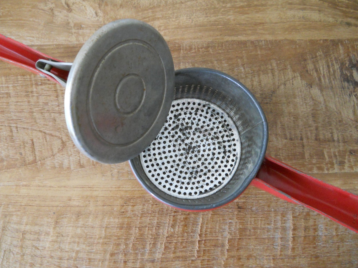 Vintage Red Potato Masher/ricer - Etsy