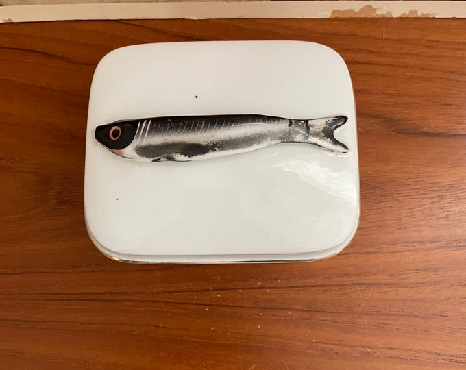 Vintage Collectible Victoria Sardine Box With Lid - Etsy